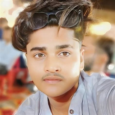Aryavi_kk777g (@aryavi_kk777g) • Threads, Say more