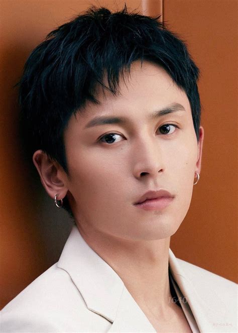 Ghim Trên Handsome Men