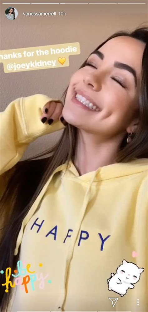 Pin By Gary Porteous On Merrell Twins Merrell Twins Vanessa Merrell