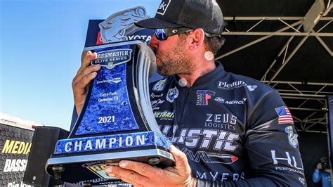 Guaranteed Rate Becomes Title Sponsor Of Five 2022 Bassmaster Elite