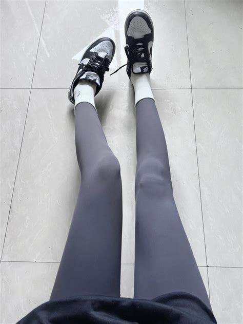 丝姬•学生卡 穴深卡 On Twitter 今天喜欢瑜伽裤白袜与运动鞋 T76oigblo9 Twitter