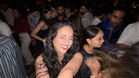 Friday Night Party Barrel Mansion Mumbai Night Clubs Night Life