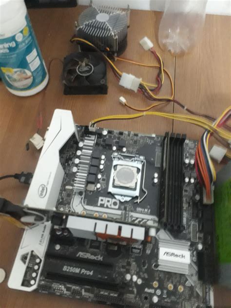 Игровая материнка G4560 8gb Ddr4 кулер S 1151