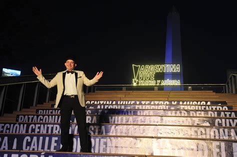 El Lanzamiento De La Obras Teatrales Para El Verano Las Figuras Del