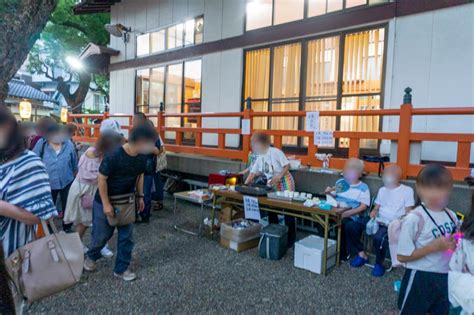 八坂神社で行われた夏祭り。境内に夜店や芸能大会の舞台が出て市長も来てた 寝屋川つーしん