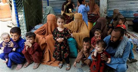هشدار سازمان ملل مهاجران افغان بدون سرپناه به علت سردی هوا با خطر مرگ