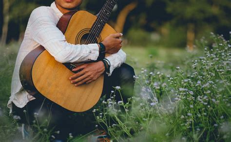 50 عکس گیتار🎸دانلود تصاویر گیتار ️واقعی ️برقی ️کلاسیک