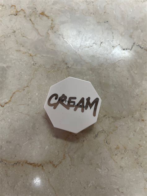 Fenty Cheeks Out Cream Blush 09 Cool Berry Beauty And Personal Care