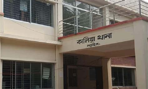 স্ত্রী চলে যাওয়ায় ২ ছেলেকে নিয়ে বাবার আত্মহত্যার চেষ্টা