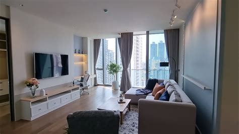 하우스투어 깔끔하면서도 고급스러운 집 내부 이런 집이 인기가 많더라고요~ Youtube