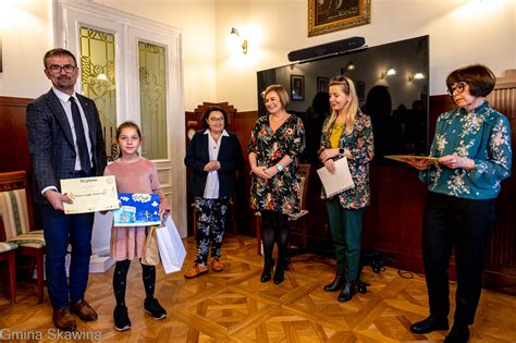 Finał gminnego konkursu plastycznego Dzieci bajki ilustrują Urząd