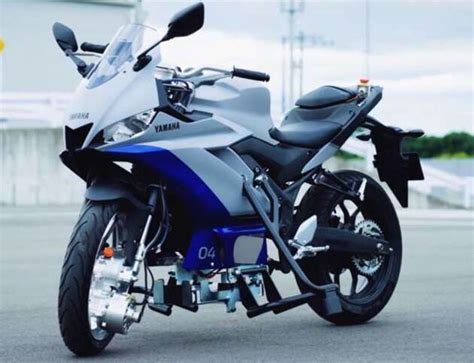 Yamaha Ungkap Sepeda Motor Dengan Sistem Self Balancing