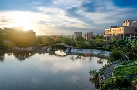 國立中正大學 海外聯合招生委員會
