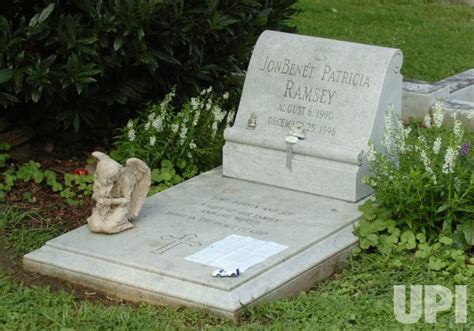 Photo Jonbenet Ramsey Gravesite After Her Murder Suspect Arrested