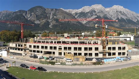 Firstfeier Am Krankenhaus Hall Tirol ORF At