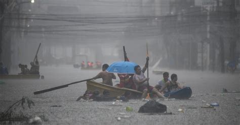 Las calles se convierten en ríos mientras el tifón Gaemi arrasa