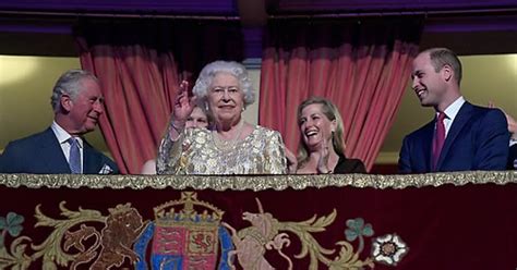 英 윌리엄 왕세손 부부 셋째 아이는 왕자 왕위계승 서열 5위 종합