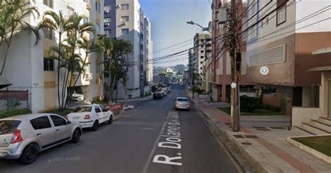 Brutalmente agredida homem dá marretada em mulher em SC