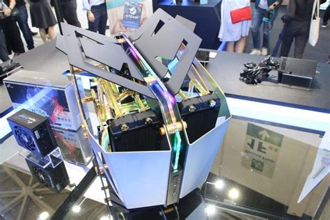 Meet The Unique And Crazy Pc Cases From The Computex 2019 Showfloor One Esports
