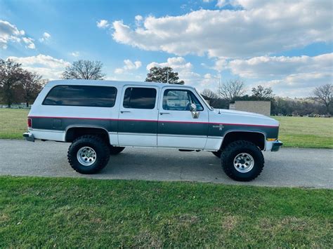 1988 Chevy Suburban K10 4x4 Squarebody For Sale
