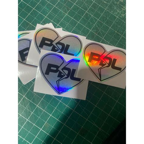 Jual Stiker Cuting Pdl Heartbreaks Patah Hati Viral Keren Bahan Hologram Anti Air Shopee Indonesia