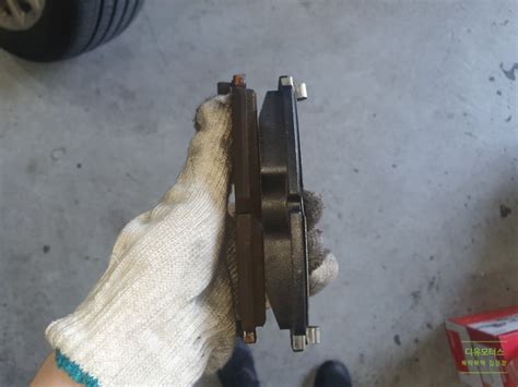 520d 브레이크 패드 교체시기를 알려주는 마모 경고등 네이버 블로그