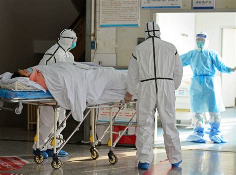 ВИДЕО Ухань хотын эмч нар вирусын халдвар авсан өвчтөнүүдээ сэтгэл