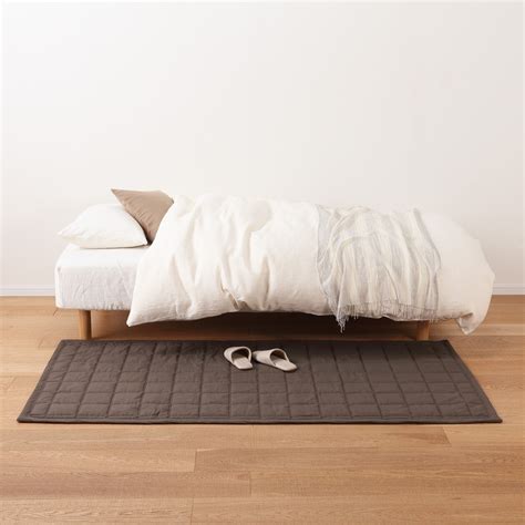 無印良品 綿ななこ織抗菌洗えるキルティングラグ／ブラウン 100×195cm／ブラウン 通販 家具とインテリアの通販【roomclip