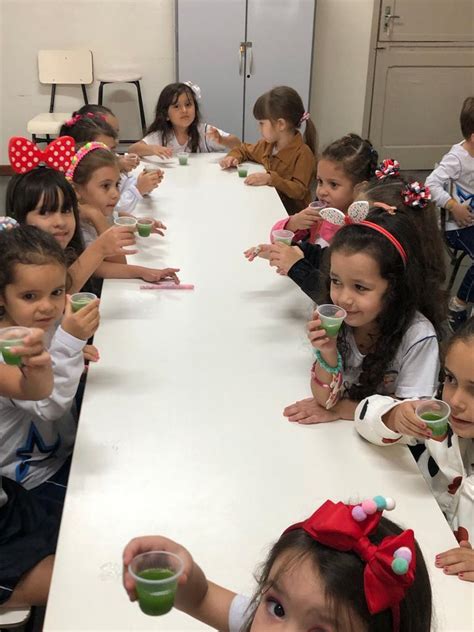 Suco Verde Para Crianças Escola Professor Jairo Grossi