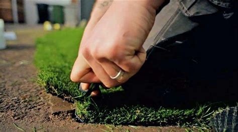How To Lay Artificial Grass Expert Guide With Images Artofit