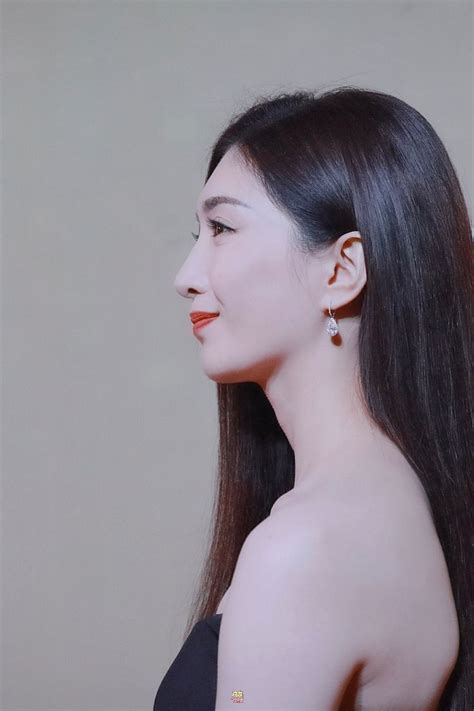 ปักพินในบอร์ด เจียงซูอิ่งmaggie Jiang江疏影