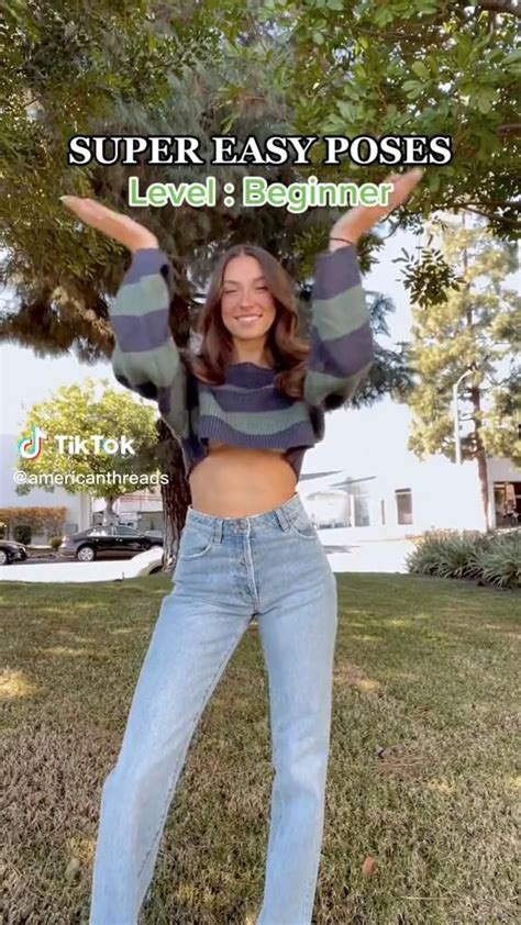 Super Easy Poses For Beginners Pose Inspo Modeling Tips