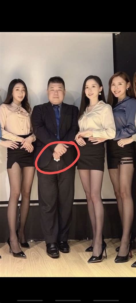 恒生分行黑絲面試多圖流出 LIHKG 討論區