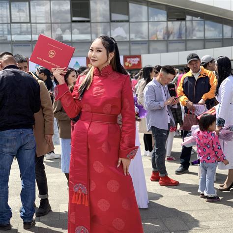 Н За ингээд анагаахын 6н жилийг ардаа үдлээ🥹 үргэлж намайг дэмжиж ард минь бат зогсдог аав