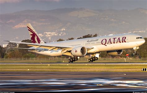 A7 Bej Qatar Airways Boeing 777 3dzer Photo By Tommyng Id 1332594