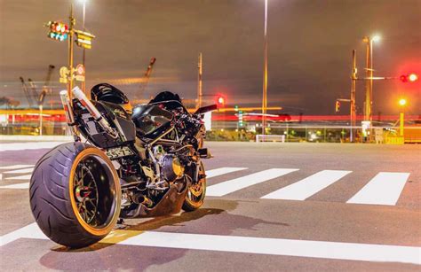 Esta Kawasaki Ninja H R con nitro se ríe de las MotoGP Un misil tierra tierra con rueda de avión