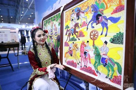 第十七届新疆冬季旅游产业交易博览会暨2023新疆热雪节开幕 人民图片网