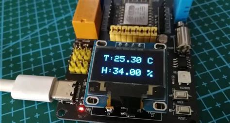 使用esp8266驱动dht11温湿度传感器 电子发烧友网