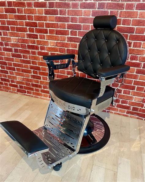 Model 121 Silver Colored Chrome Finishing Seatation