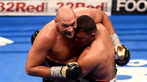 Tyson Fury Stops Boxing Mid Match To Watch A Huge Fight In The Stands