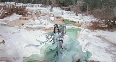 剑网3cos Cos旅拍 长歌门 张婉玉 Cn 菜菜 感谢摄影： 七味zoe 35ryo 后期：七味 圈组织 黑天视觉cos官博