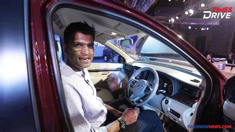 Maruti Suzuki Next Gen Ertiga 2018 Walkabout First Look And Review By