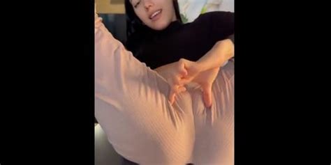 Beautiful Dirty Girl With Fat Pussy Licking Her Own Tnaflix Com