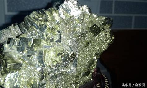 撿到這樣的石頭一定要留著，也許它能讓你買車買房 每日頭條