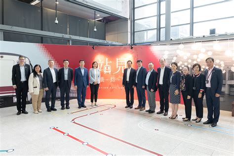 香港特別行政區立法會 立法會交通事務委員會參觀紅磡站“站見”鐵路展（附圖）