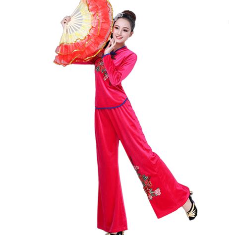 金丝绒广场舞套装女春秋民族风跳扇子舞上衣中老年秧歌舞演出服装 虎窝淘