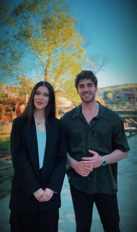 Emre Ve Ecem In 2024 Actors Turkish Actors Celebrities