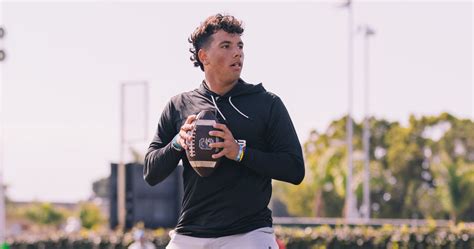 5 Star Qb Recruit Dylan Raiola To Visit Nebraska Despite Georgia
