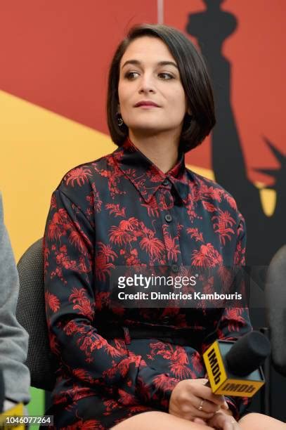 53 Jenny Slate Big Mouth Photos And High Res Pictures Getty Images