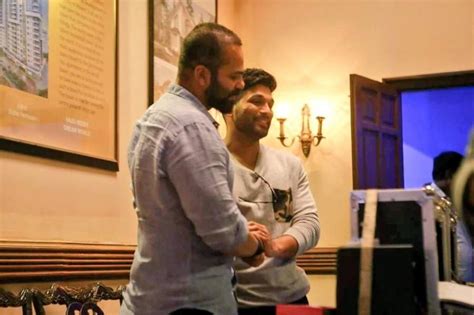 Allu Arjun Meets Rohit Shetty Tushar Kapoor Kunal Khemu On Golmaal